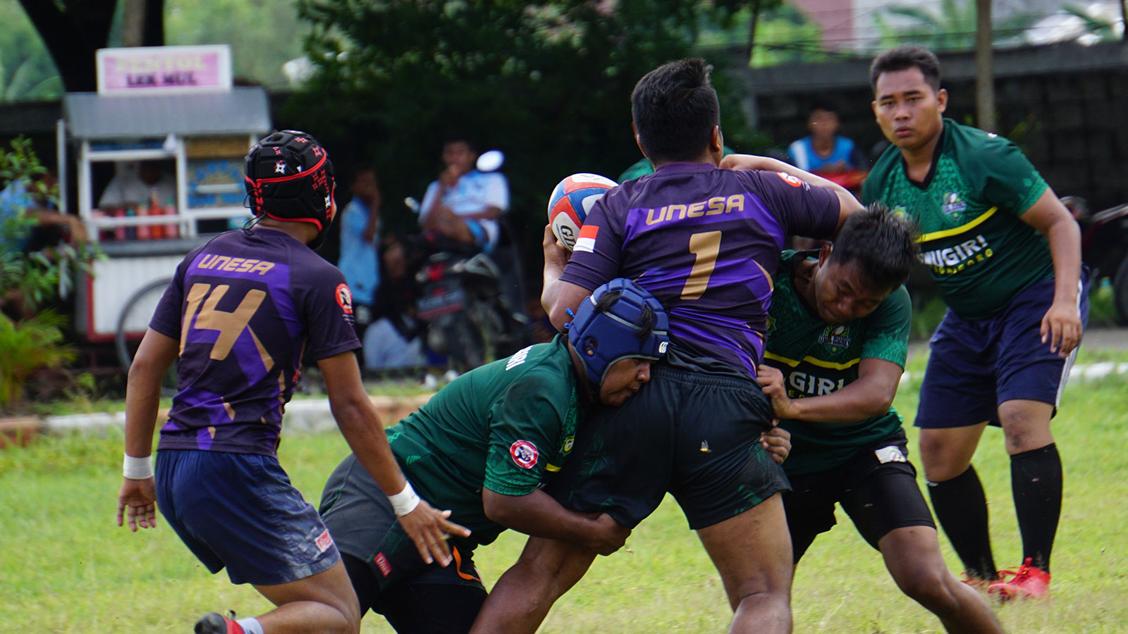 55 Tim bermain di KADISPORA dan Rektor CUP UNIGIRI – Persatuan Rugby ...
